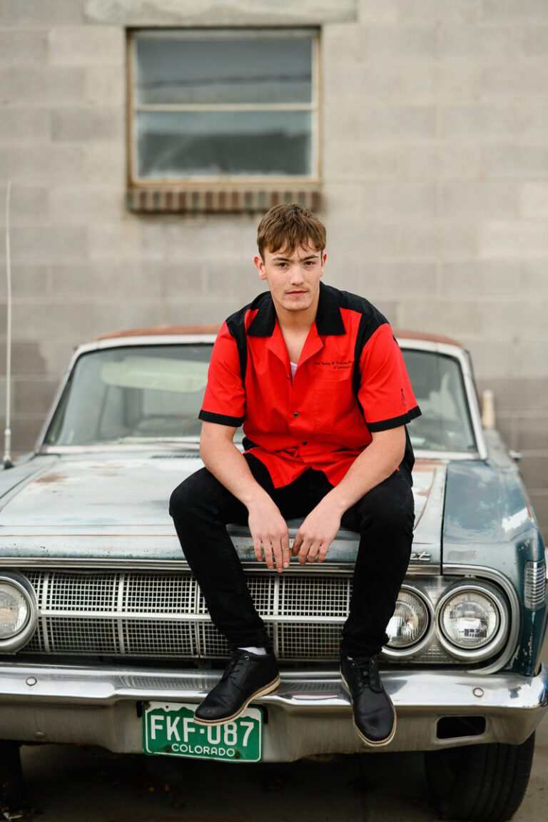 How to Choose a Location for Your Denver Senior Pictures - photolilo.com